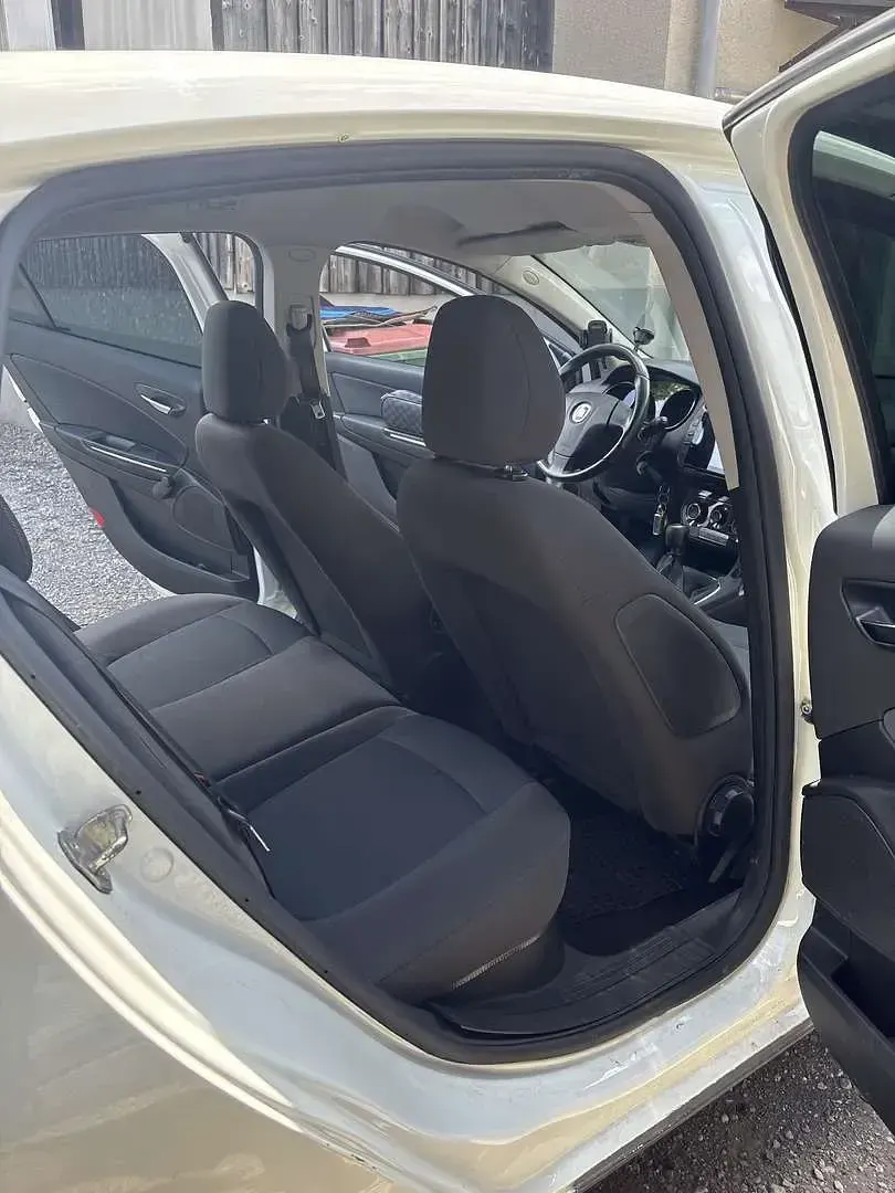 Gebraucht Fiat Bravo Dynamic 90 PS (2009) in Bludenz - € 2.800 | AutoUncle