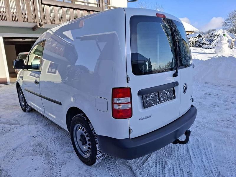 Gebraucht 2015 VW Caddy 75 PS Van / Kleinbus – 4872 Neukirchen (Händler ...