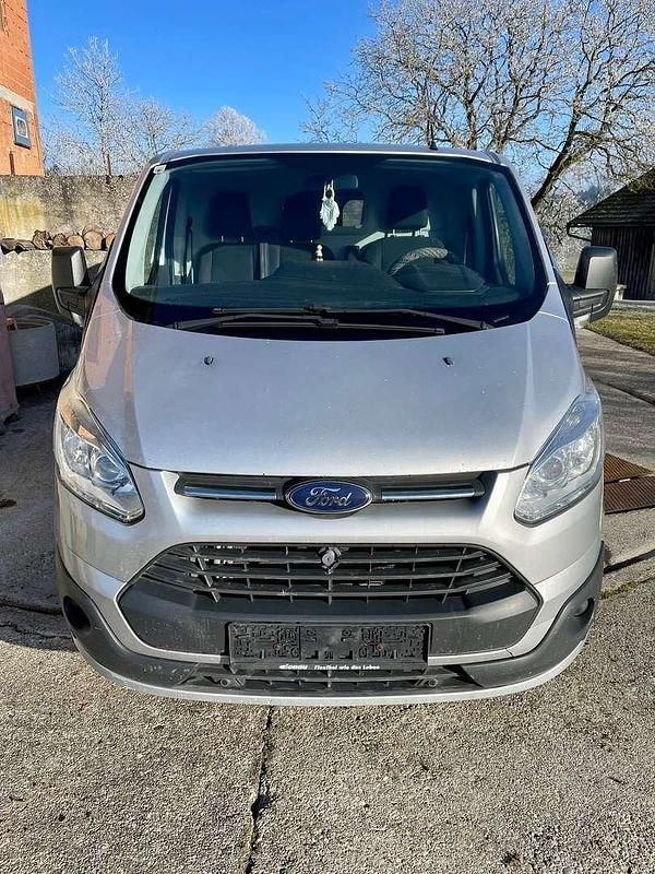 Gebraucht 2015 Ford Transit Custom Trend 125 PS Van / Kleinbus – 4793 ...