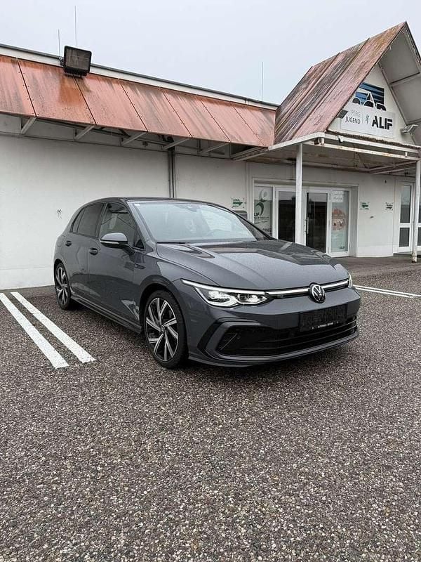 Gebraucht 2022 VW Golf R-line 131 PS Limousine – 4311 Schwertberg ...
