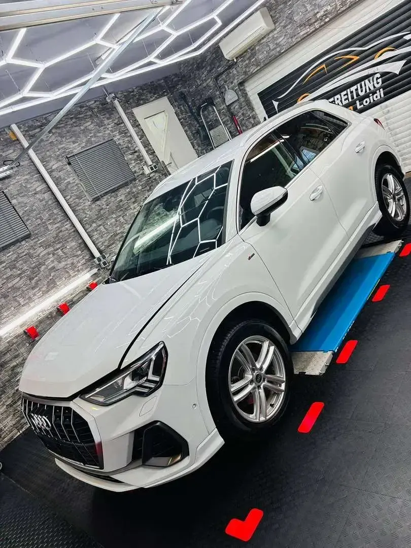 Gebraucht Audi Q3 S-Line 150 PS (2020) in fehring - € 32.000 | AutoUncle