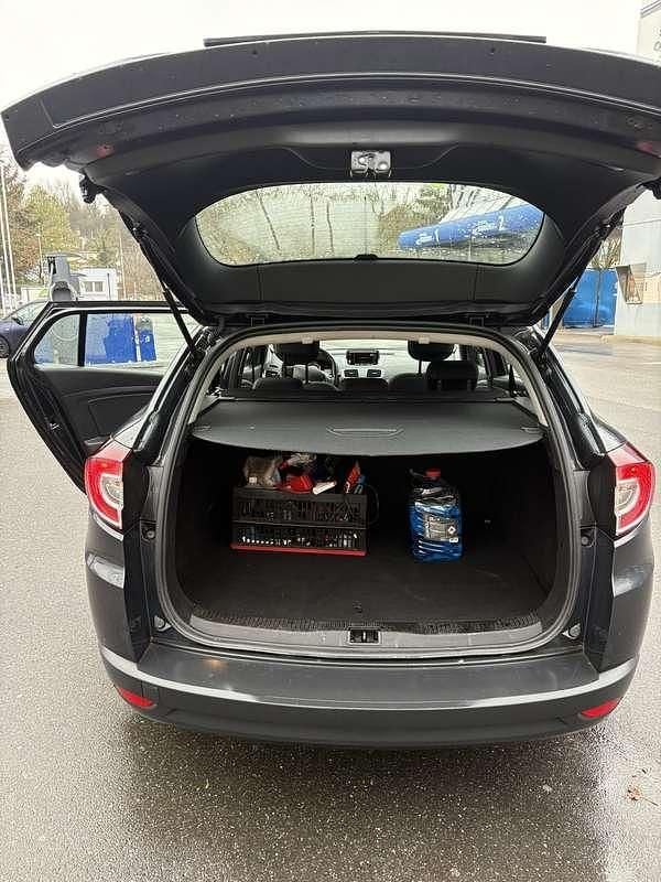 Gebraucht 2014 Renault Mégane GrandTour 95 PS Kombi – 3100 St. Pölten ...