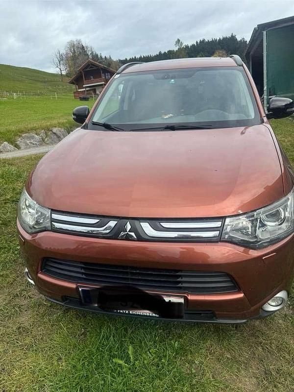 Gebraucht 2013 Mitsubishi Outlander Intense 150 PS SUV – 6890 Lustenau ...