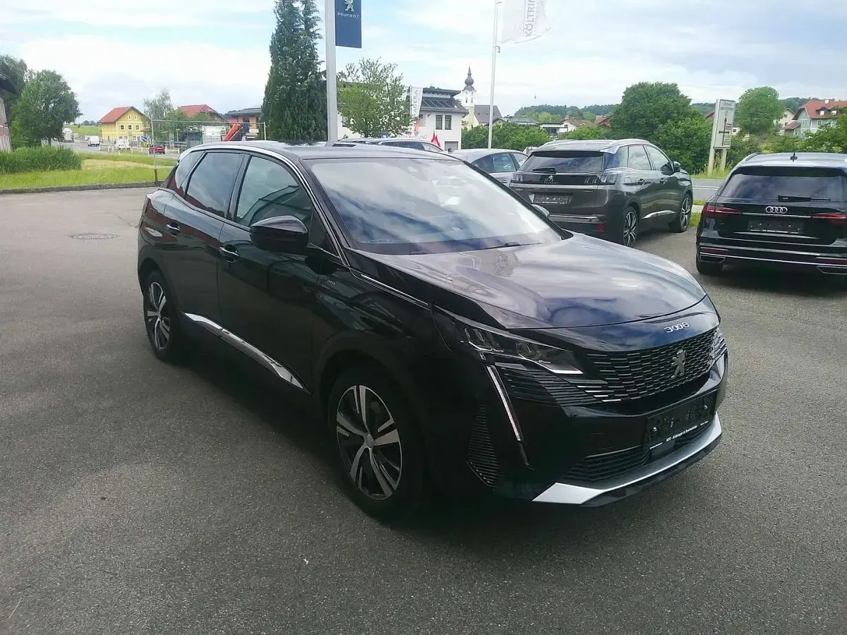 Gebraucht Peugeot 3008 Allure 179 PS (2021) in Lamprechtshausen - € 21. ...