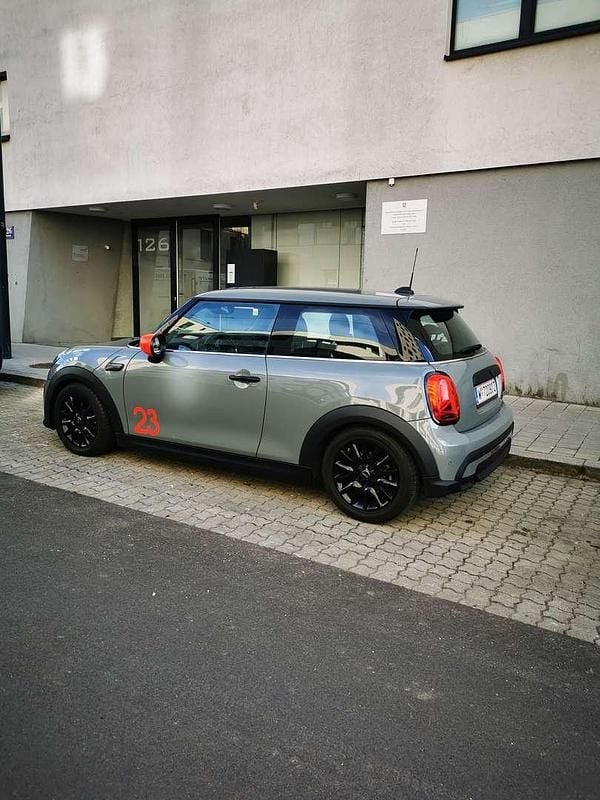 Gebraucht 2021 Mini ONE 102 PS Kleinwagen – 1200 wien (Händler) – € 17.000 (Nicht bewertet ...