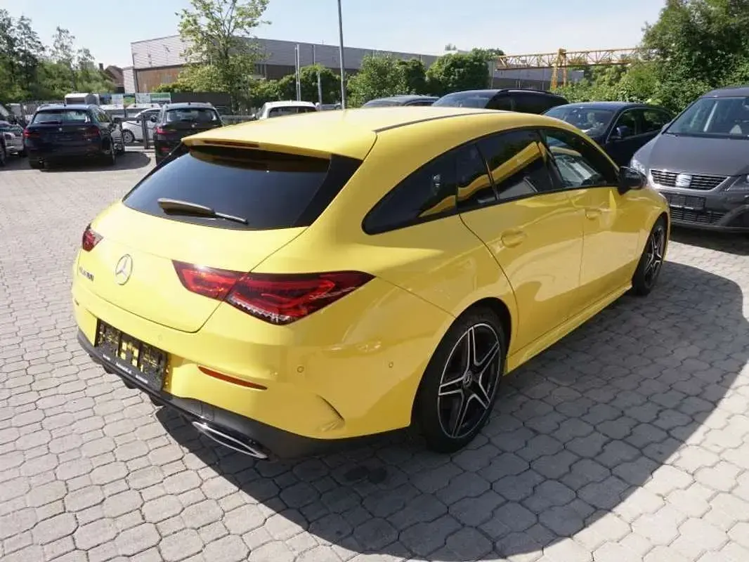 Gebraucht Mercedes CLA180 Shooting Brake AMG 136 PS (2021) in ...