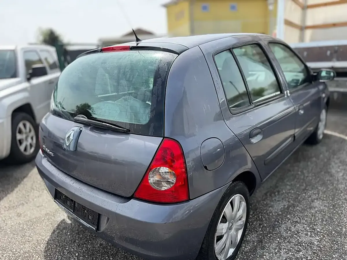 Gebraucht Renault Clio II 58 PS (2008) in Marchtrenk, AT - € 1.999 ...