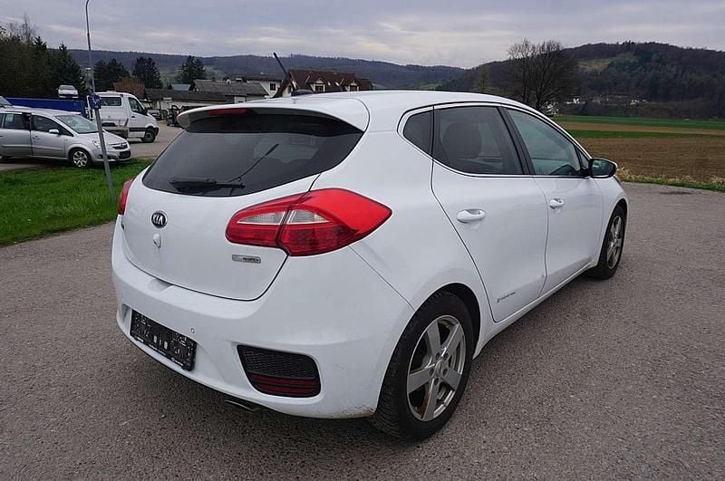 Gebraucht 2017 Kia Ceed Sportswagon 110 PS Kombi – 3441 Einsiedl ...