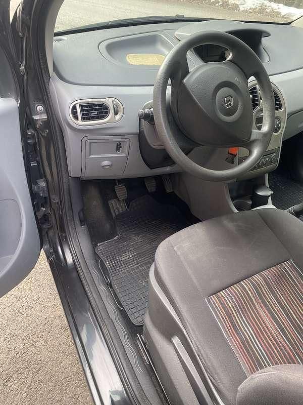 Gebraucht 2009 Renault Modus Expression 75 PS Van / Kleinbus – 8322 ...
