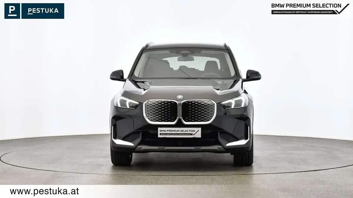 Gebraucht BMW iX1 Shadowline 204 PS (2025) in Niederösterreich - € 39. ...