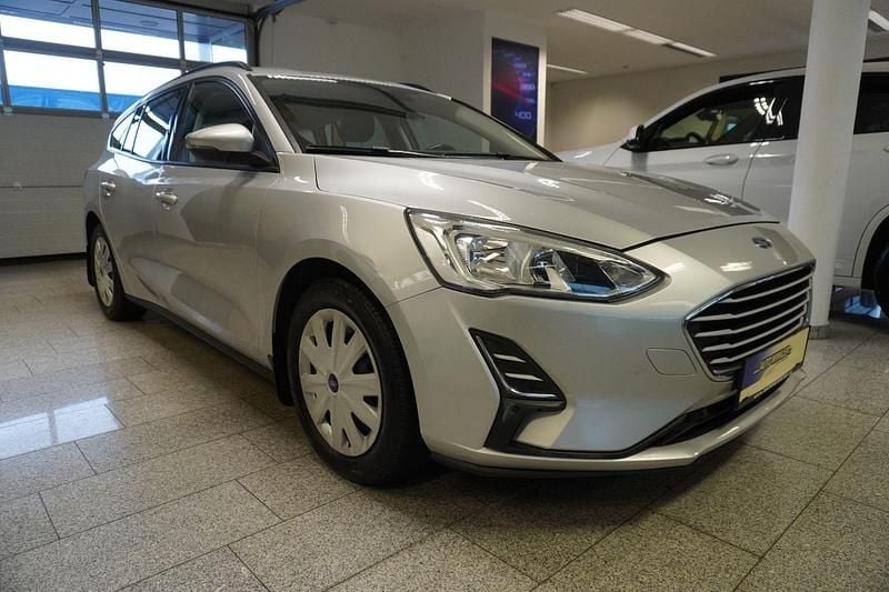 Gebraucht 2019 Ford Focus 95 PS Kombi – 4061 Pasching (Händler) – € 8. ...