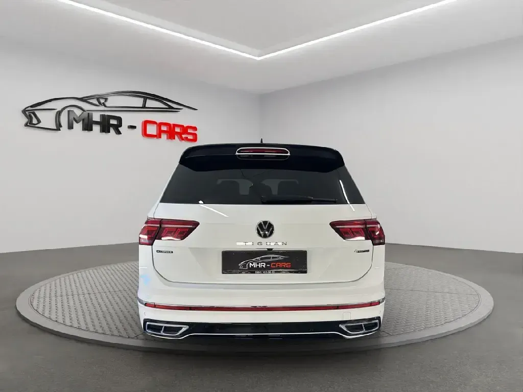 Gebraucht VW Tiguan R-line 200 PS (2023) in Steiermark - € 41.990 ...