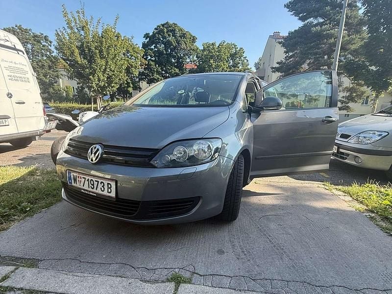 Gebraucht 2010 VW Golf VI Comfortline 105 PS Limousine – 1220 Wien ...