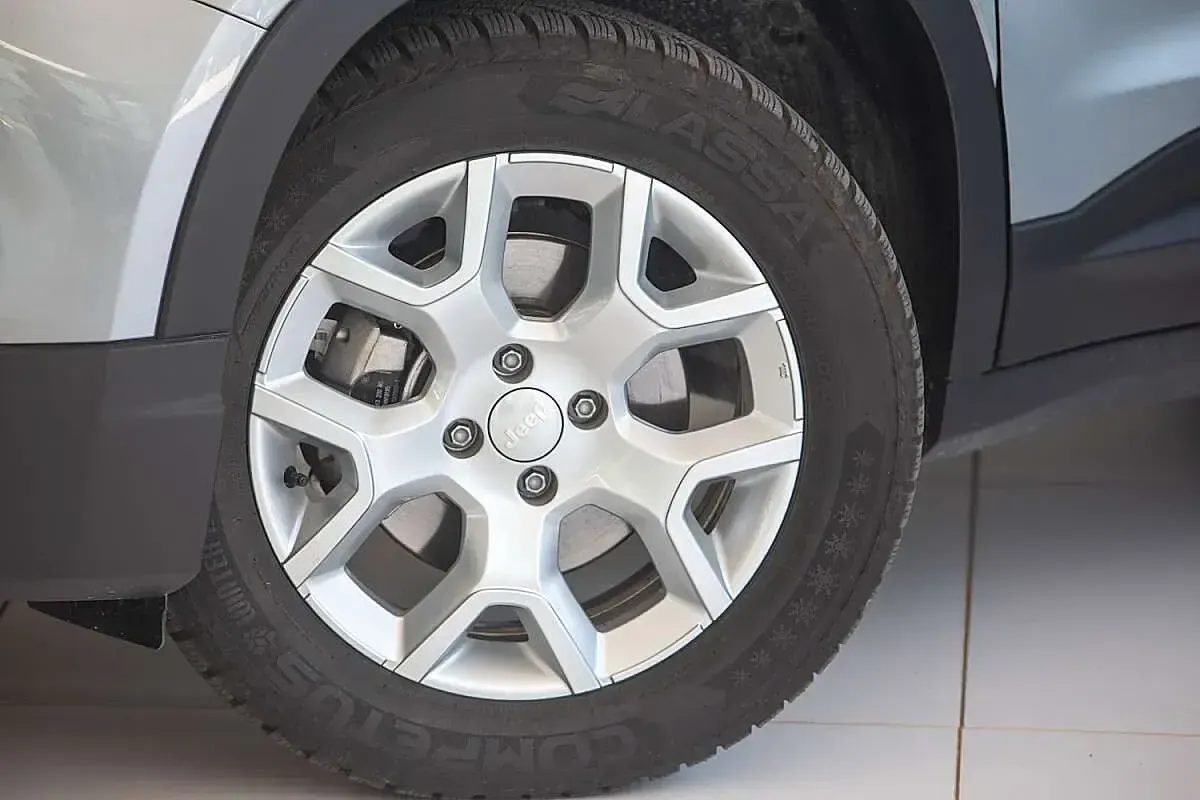 Neu Jeep Avenger EV Altitude 156 PS (2025) in Völs, AT - € 32.900 ...