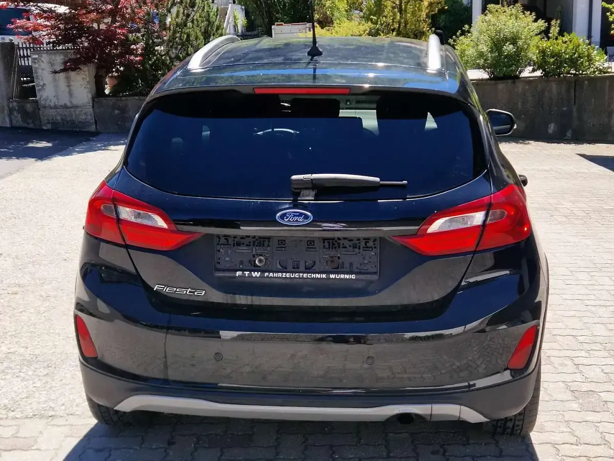 Gebraucht Ford Fiesta Active 86 PS (2018) in Kufstein, AT - € 9.800 ...