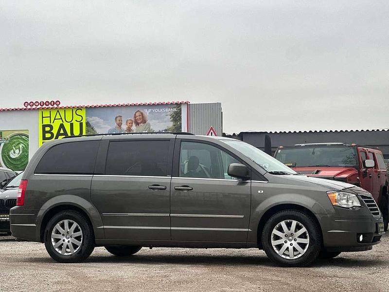 Gebraucht 2010 Chrysler Grand Voyager Touring 163 PS Van / Kleinbus ...