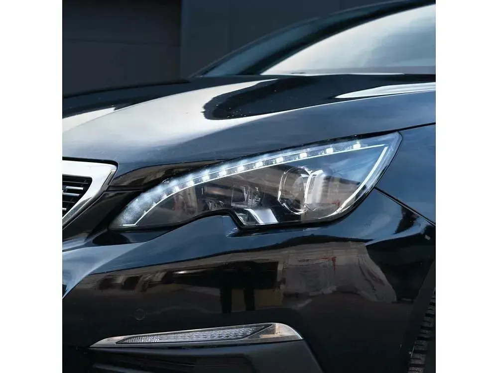 Gebraucht Peugeot 308 Allure 131 PS (2019) in Oberösterreich - € 9.490 ...