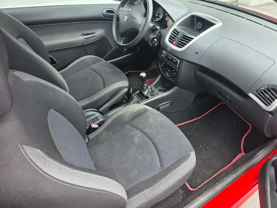 Gebraucht Peugeot 206 75 PS (2010) in Leoben, AT - € 800 | AutoUncle