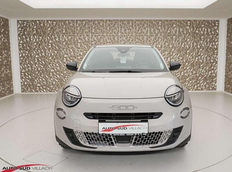 Neu 2025 Fiat 600 La Prima 99 PS Limousine – 9500 Villach (Händler) – € ...