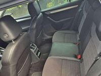 Gebraucht 2015 Skoda Octavia Elegance 105 PS Kombi – 2100 Korneuburg ...