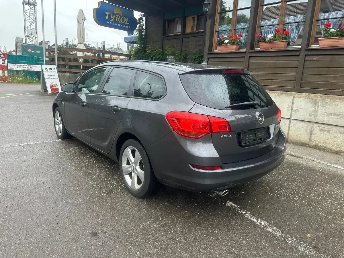Gebraucht Opel Astra Sport 140 PS (2012) in Aarwangen - CHF 2’900 ...