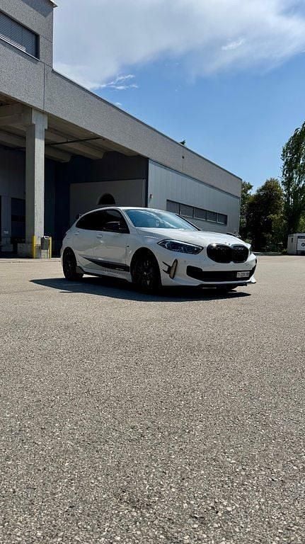 Gebraucht 2019 BMW M135 Shadowline 306 PS Kleinwagen – 6853 Ligornetto ...