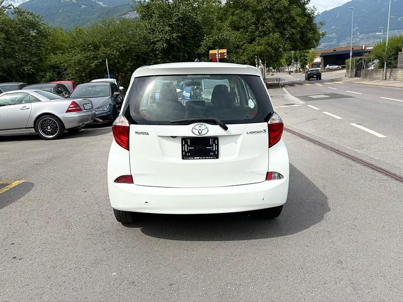 VERKAUFT Gebraucht 2012 Toyota Verso-S Luna 99 PS Van / Kleinbus – 1880 ...