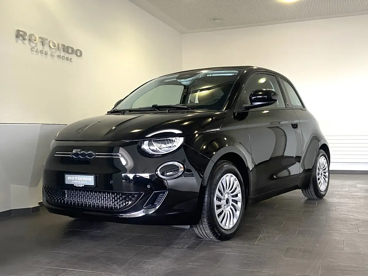 Neu Fiat 500e Red 119 PS (2026) in Hendschiken - CHF 22’900 | AutoUncle