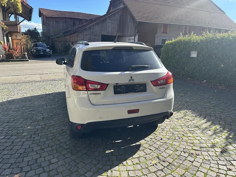 Gebraucht 2014 Mitsubishi ASX Intense 150 PS SUV – 3274 Bühl (Händler ...