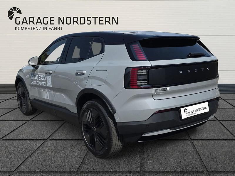 Neu 2025 Volvo EX30 CC Performance 428 PS – 8245 Feuerthalen (Händler) – CHF 44’058 (Fairer ...