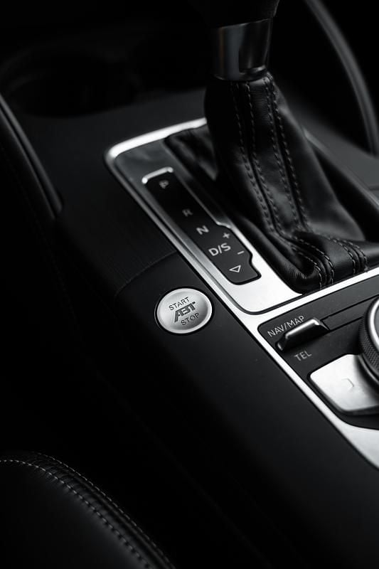 Gebraucht 2018 Audi RS3 460 PS Limousine – 8152 Glattpark (Opfikon ...