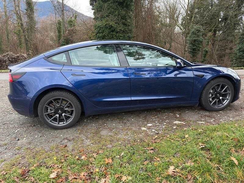 Gebraucht 2021 Tesla Model 3 498 PS Limousine – 1618 Châtel-St-Denis ...