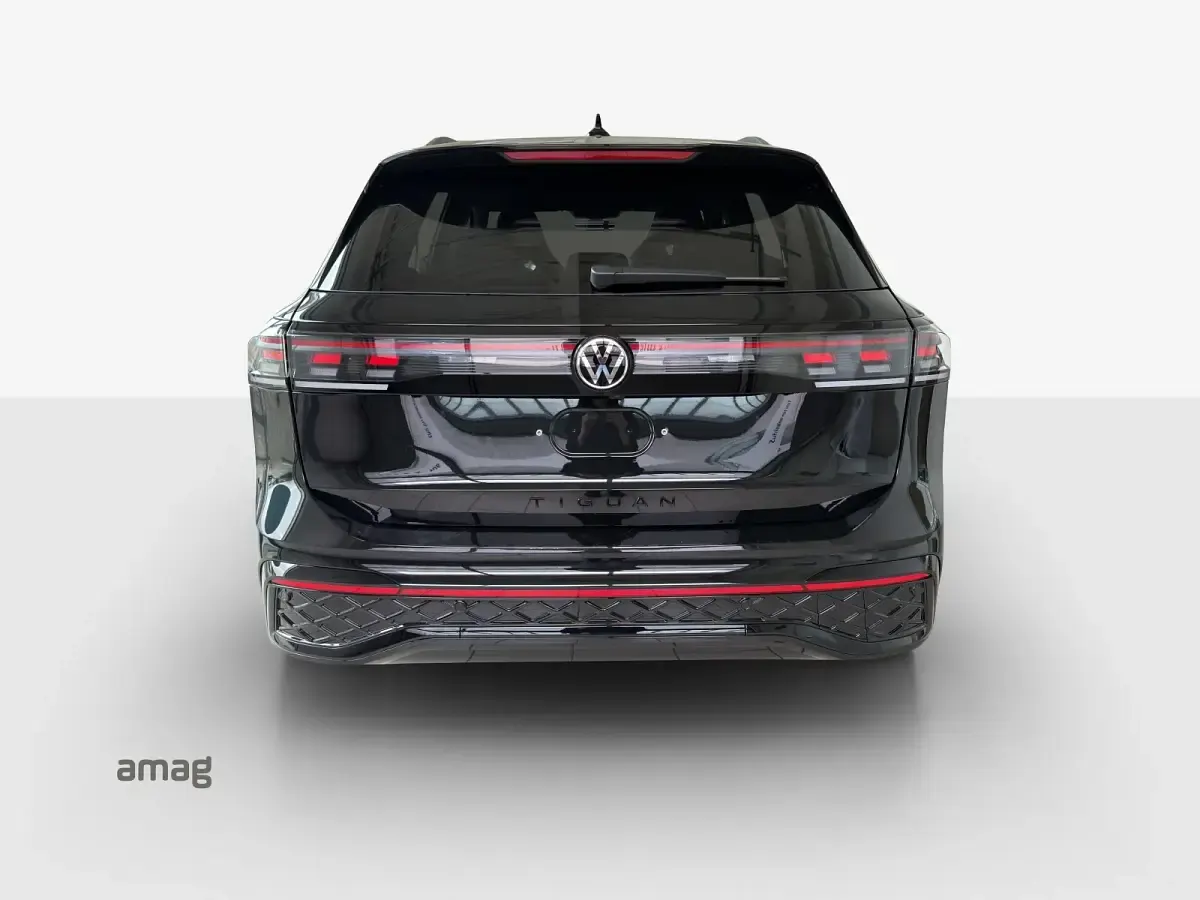 Gebraucht VW Tiguan R-line 204 PS (2025) in Solothurn - CHF 54’990 ...