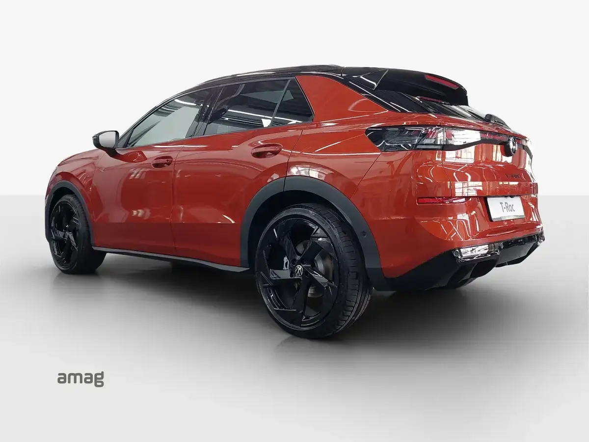 Gebraucht VW T-Roc R-line 150 PS (2026) in Etoy - CHF 53’749 | AutoUncle