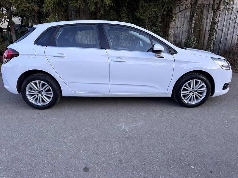 Gebraucht 2017 Citroën C4 Feel 110 PS – 3178 Bösingen (Händler) – CHF 9 ...