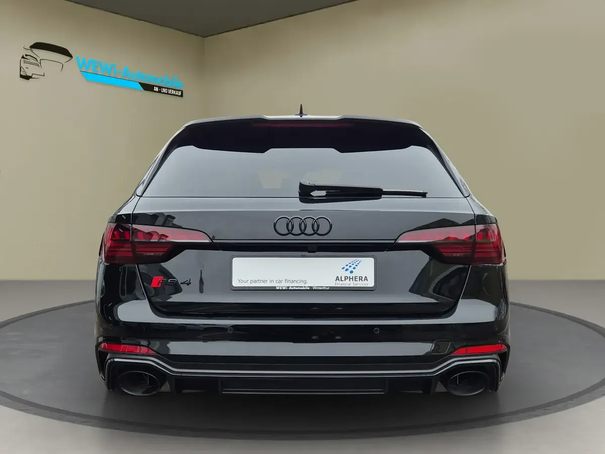 Spannende Audi Rs4 Gebraucht Bilder
