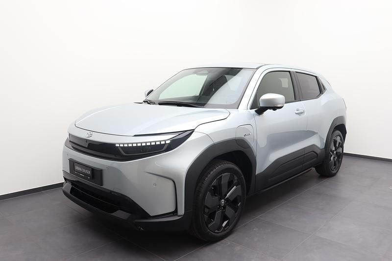 Neu 2025 Toyota Urban Cruiser Premium 184 PS SUV – 4528 Zuchwil ...