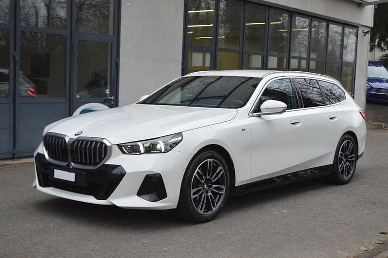 Gebraucht 2025 BMW 520 M Sport 197 PS Kombi – 6023 Rothenburg (Händler ...