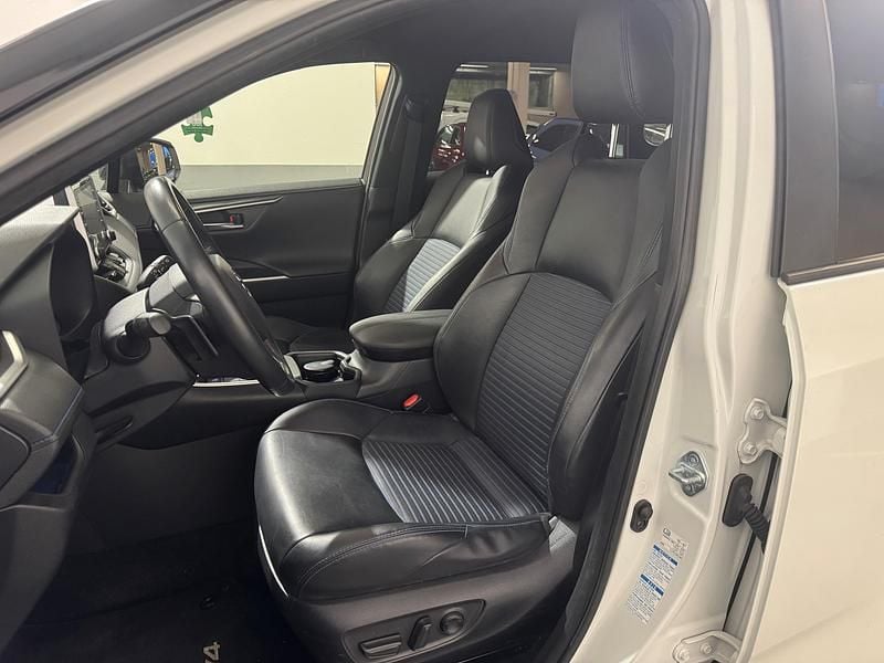 Gebraucht 2020 Toyota RAV4 Hybrid Style 222 PS SUV – 1806 St-Légier ...