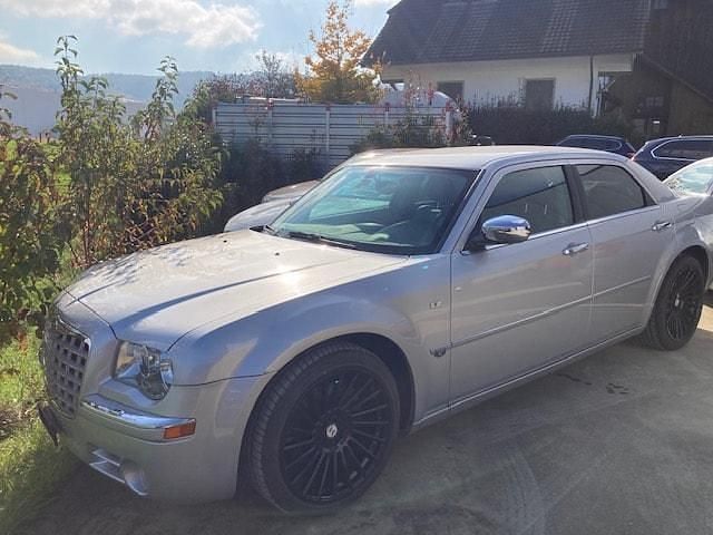 Gebraucht 2006 Chrysler 300C 340 PS – 4658 Däniken (Händler) – CHF 3 ...