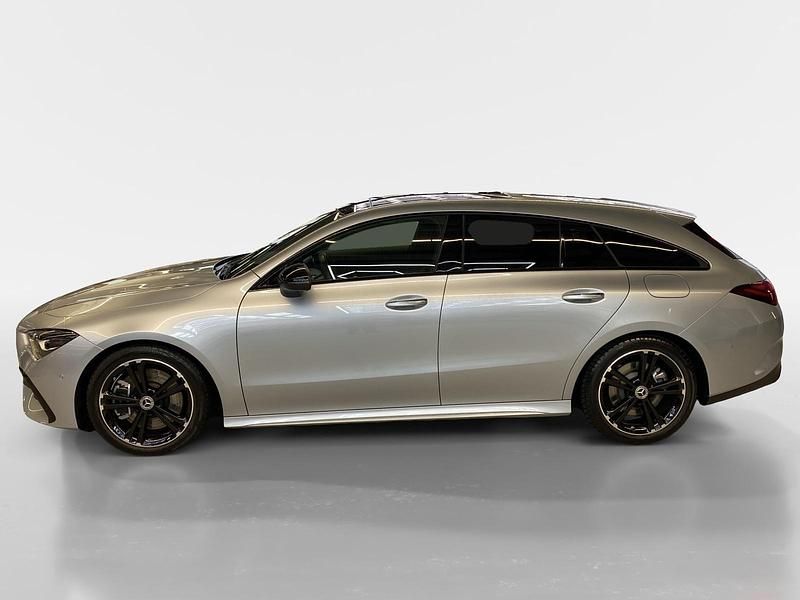 Gebraucht 2025 Mercedes CLA250 Shooting Brake AMG line 224 PS Kombi ...