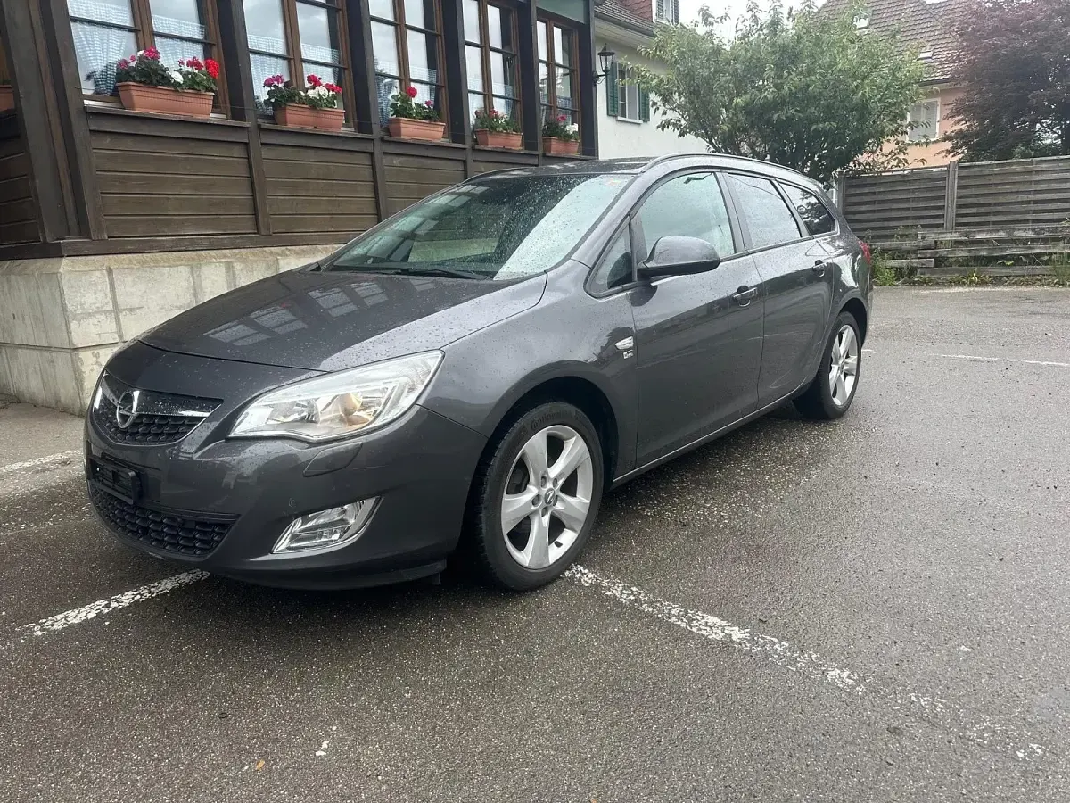 Gebraucht Opel Astra Sport 140 PS (2012) in Aarwangen - CHF 2’900 ...