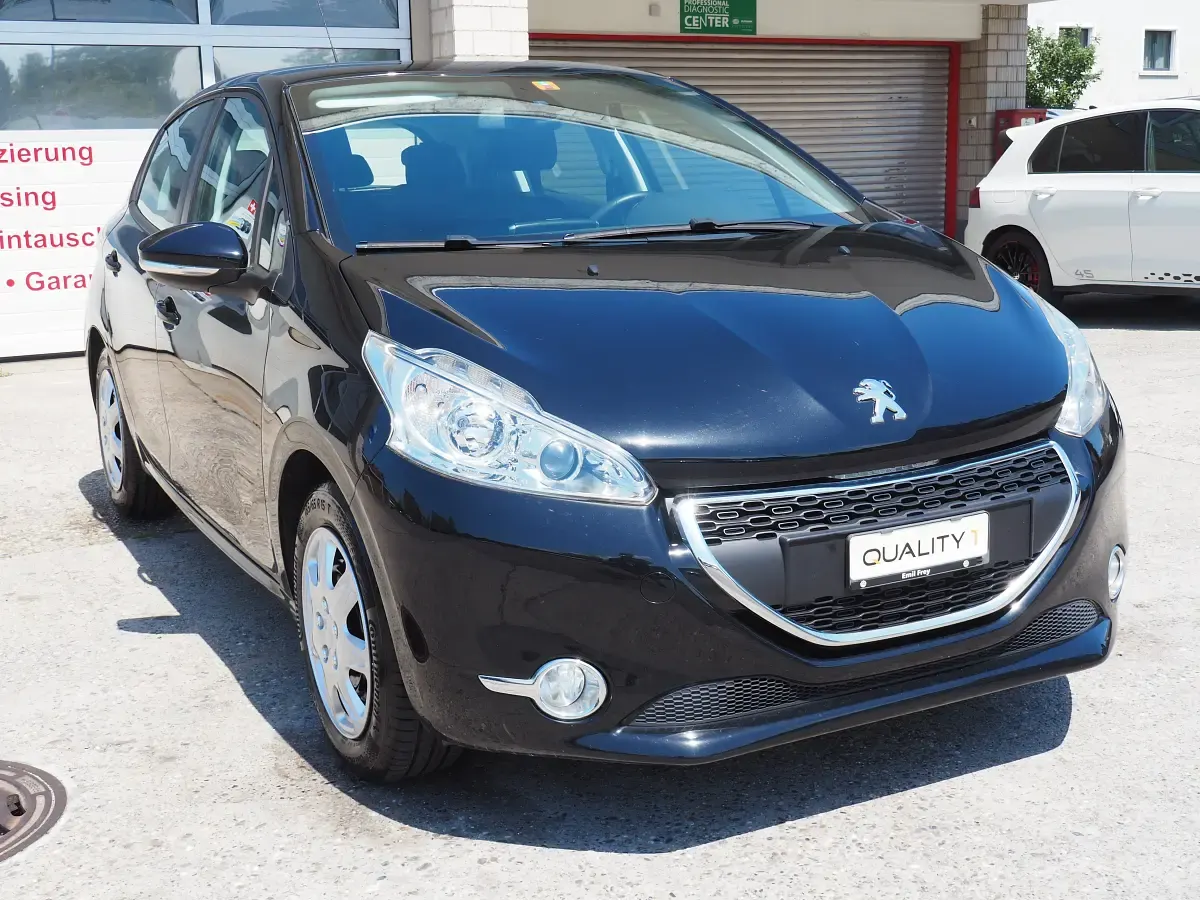 Gebraucht Peugeot 208 Active 82 PS (2013) in St. Margrethen SG - CHF 5 ...