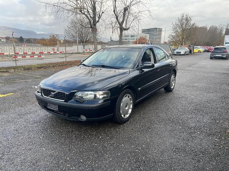 Gebraucht 2002 Volvo S60 200 PS Limousine – 1217 Meyrin (Händler) – CHF ...