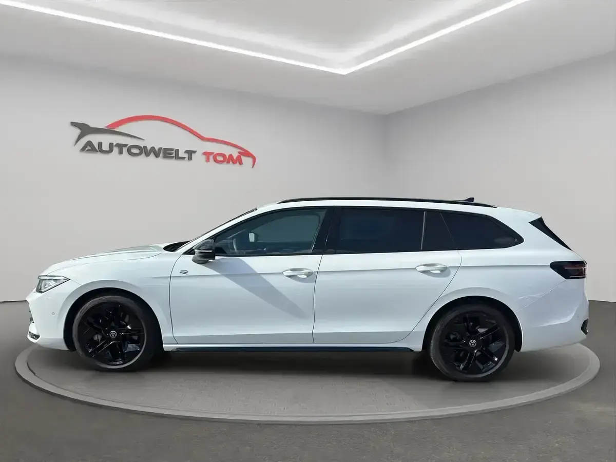 Gebraucht VW Passat R-line 193 PS (2026) in Dintikon - CHF 39’940 ...