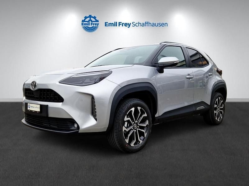 Neu 2025 Toyota Yaris Cross Trend 131 PS SUV – 8207 Schaffhausen ...