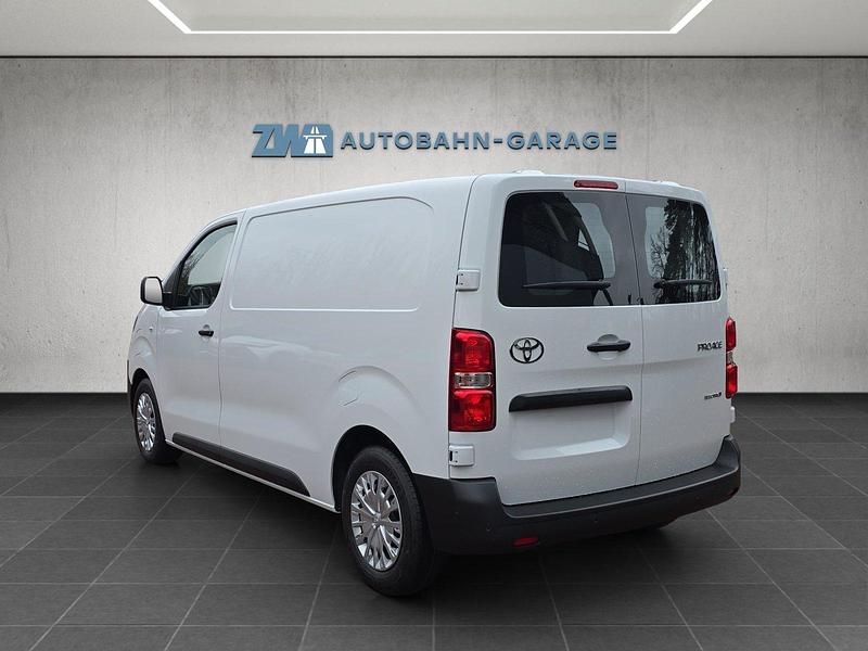 Neu 2026 Toyota Proace Advance 136 PS Van / Kleinbus – 3250 Lyss ...