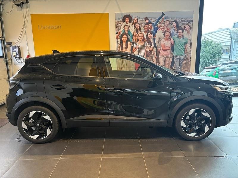 Gebraucht 2024 Renault Captur Techno 143 PS SUV – 1400 Yverdon les ...