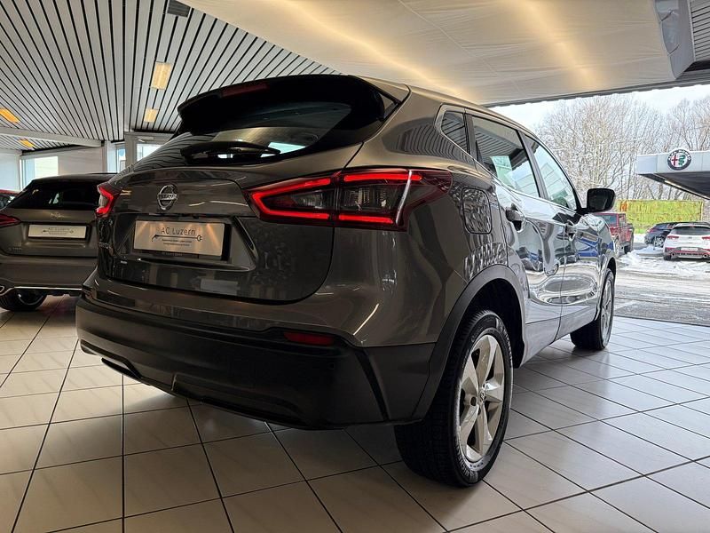 Wunderschone Nissan Qashqai Gebraucht Mit Anhangerkupplung Bild