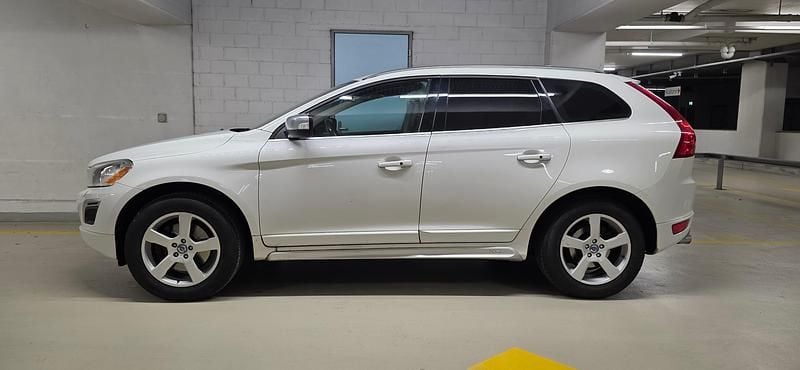 Gebraucht 2012 Volvo XC60 R-Design 163 PS SUV – 8404 Winterthur ...